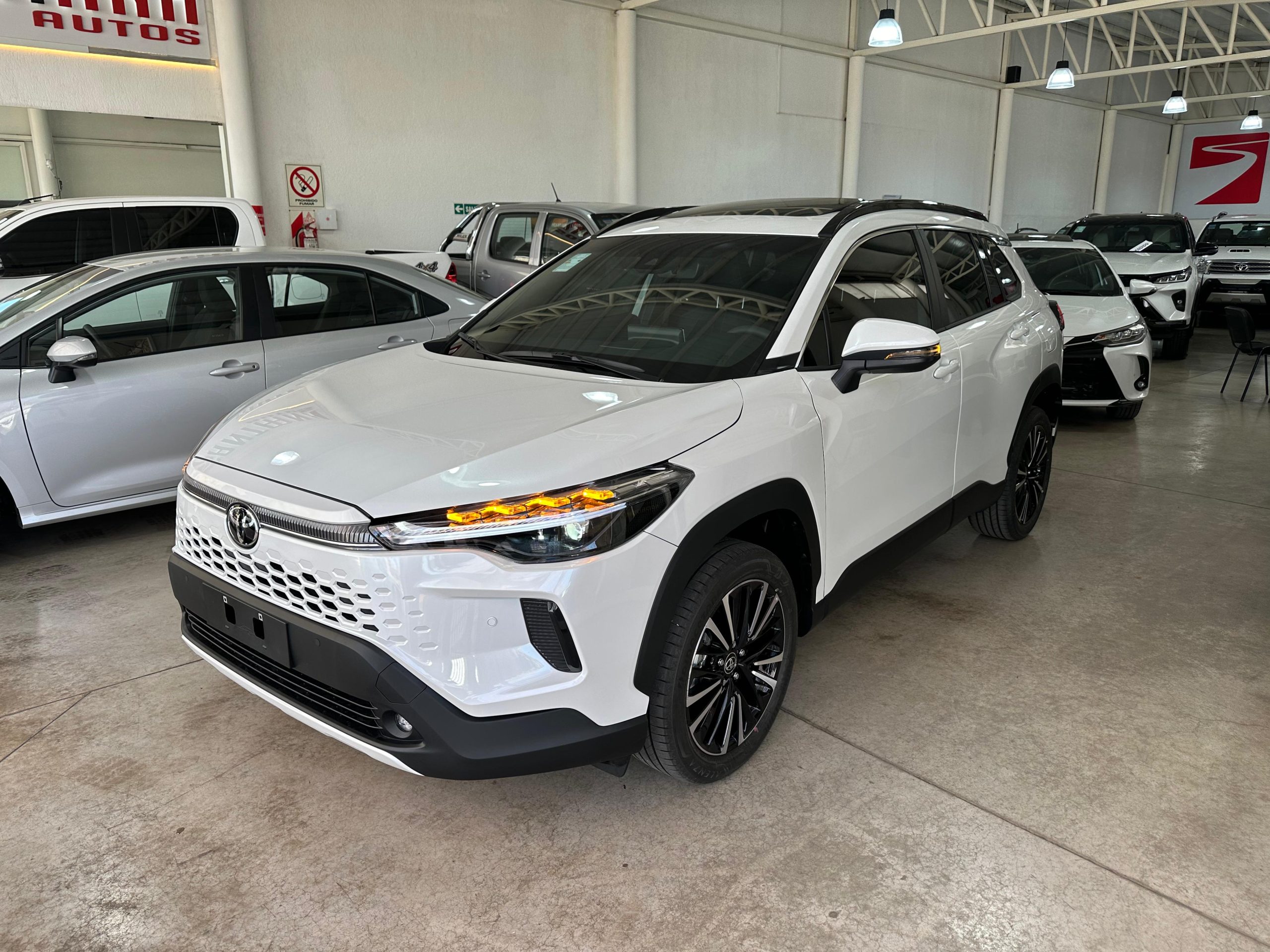 Toyota Corolla Cross 2.0 SEG CVT (L25) – Santa Ana Autos